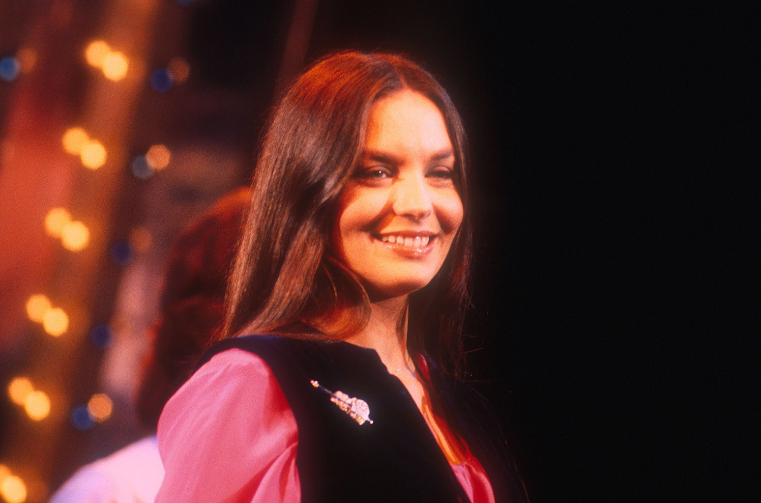 Crystal Gayle's Catalog Coming to Streaming for First Time: Exclusive ...